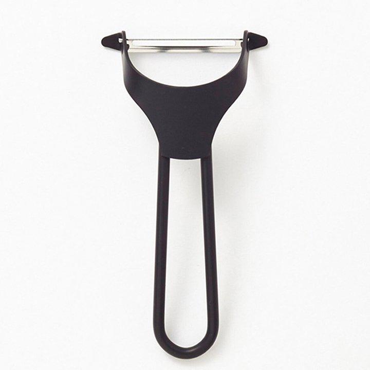 Peeler, the best ever created! Ergonomic, fun and stylish on the table ...